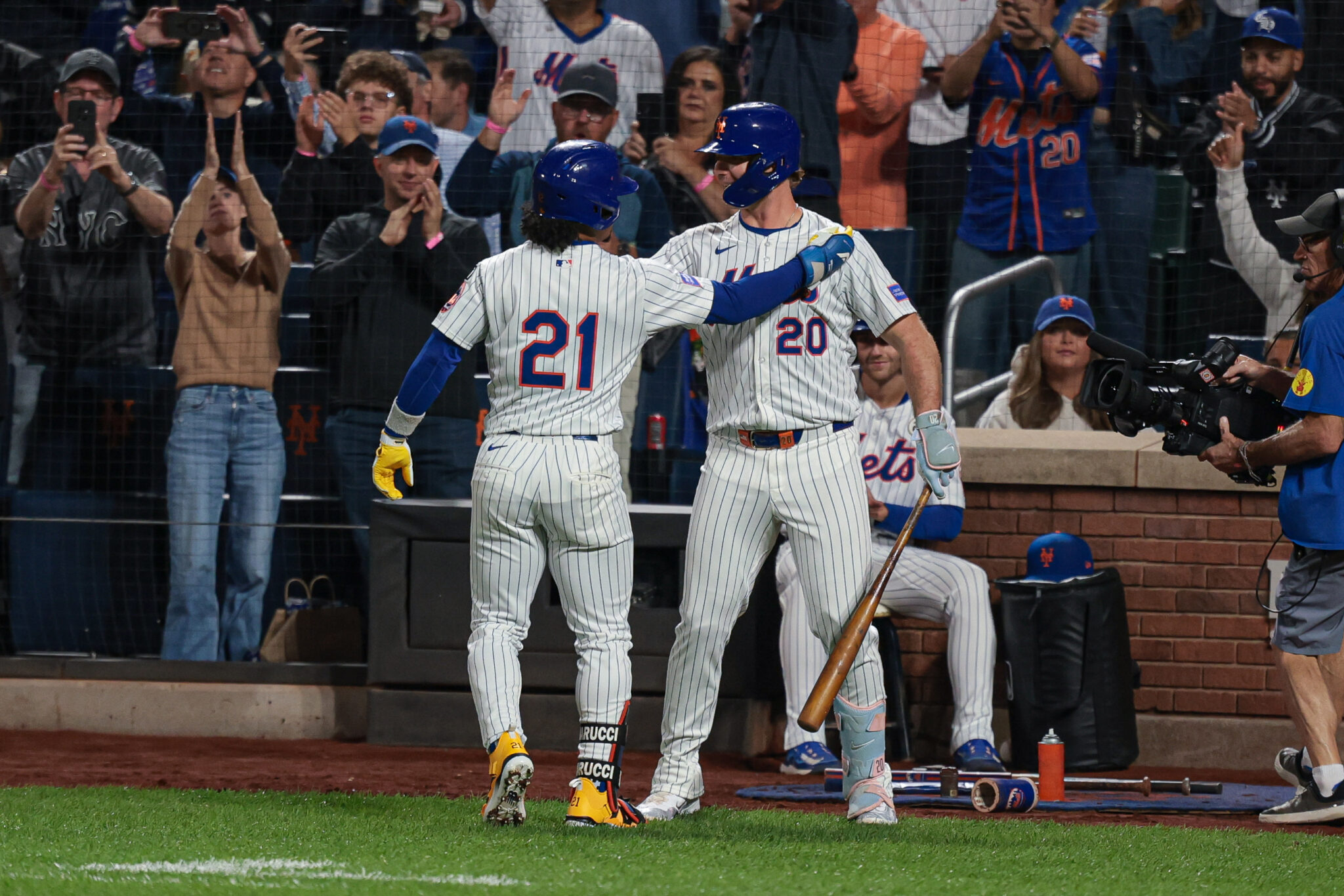 Morning Briefing: Mets Launch Four Homers in Win Over Padres ...