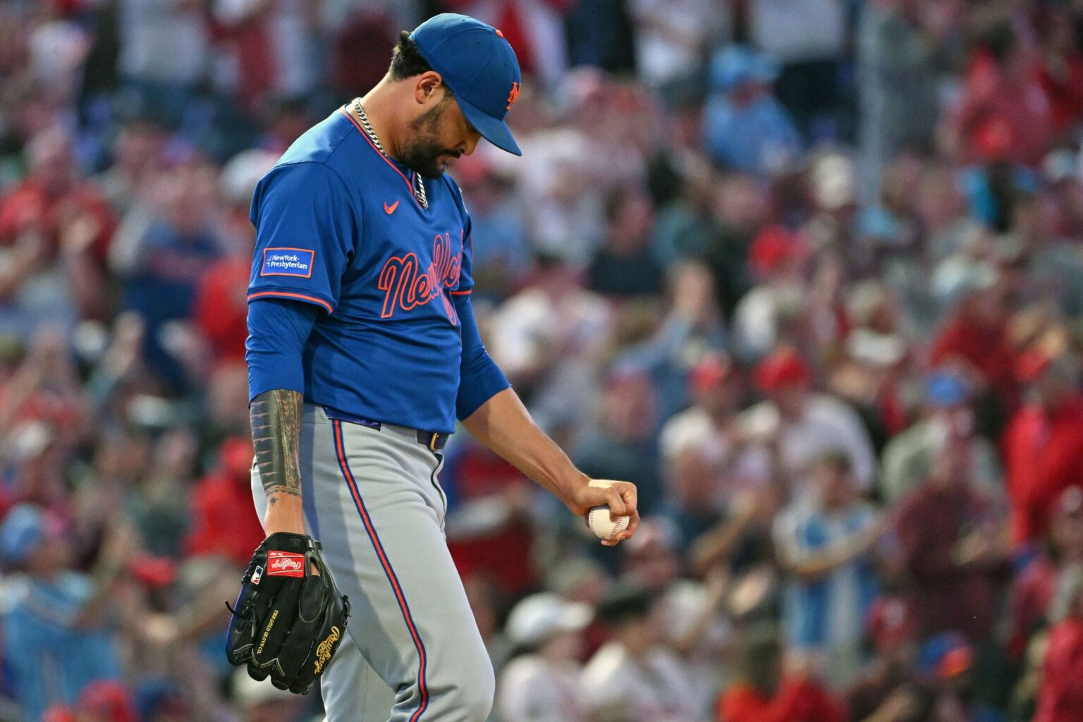 Mets' Bats Quiet, Manaea Struggles in 9-3 Loss to Phillies ...